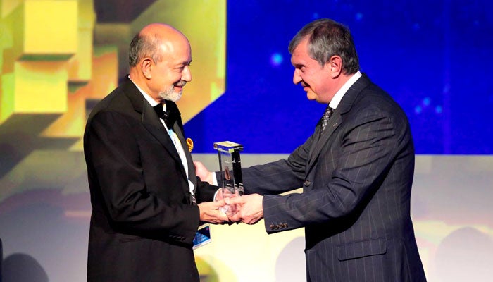 B. Jayant Baliga ’74 Named 2015 Global Energy Prize Laureate – Every ...